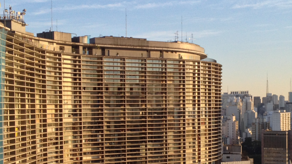 Edifício Copan: O gigante de Niemeyer - ACOI CORP